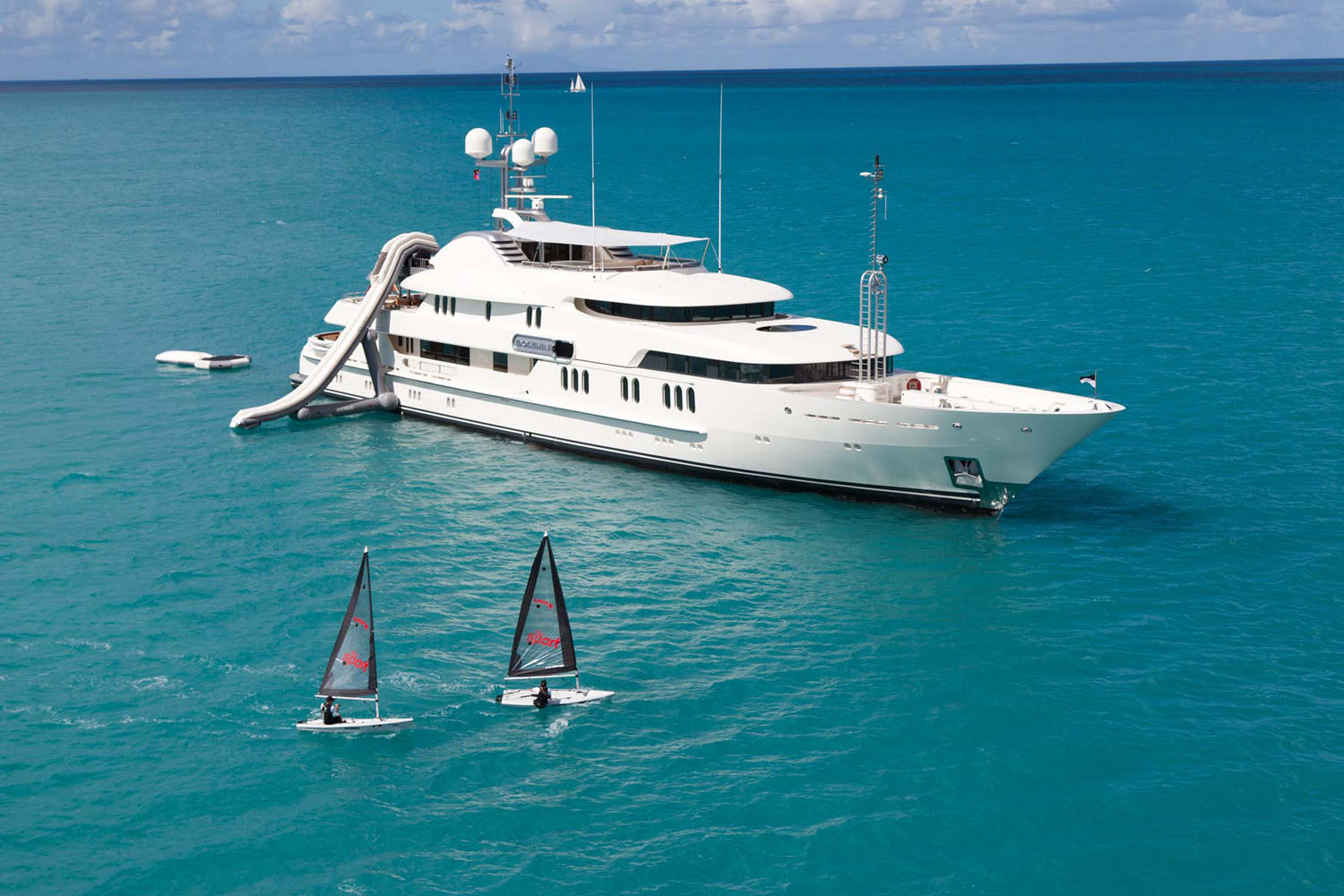 Exterior Image Gallery - Exterior - Exterior Profile – Luxury Yacht ...